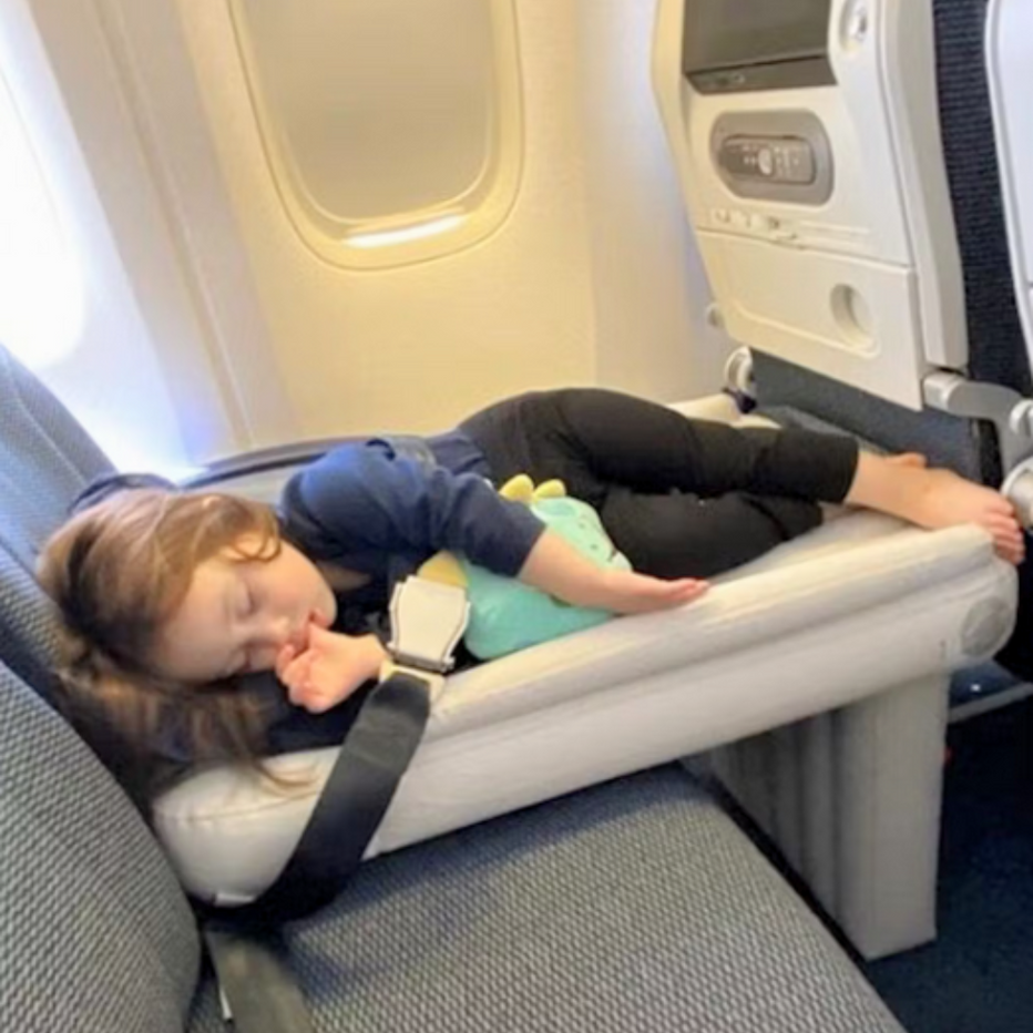 Flyaway Designs: Flyaway Kids Bed - Help your child sleep on flights!